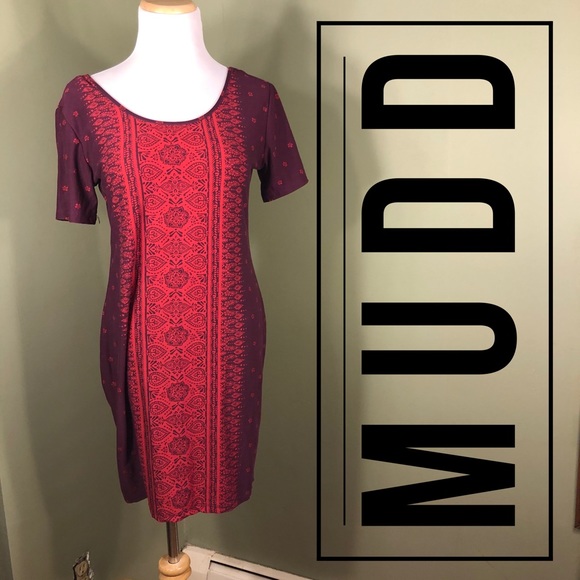 Mudd | Dresses | L Mudd Juniors Dress Light Red And Darker Red | Poshmark